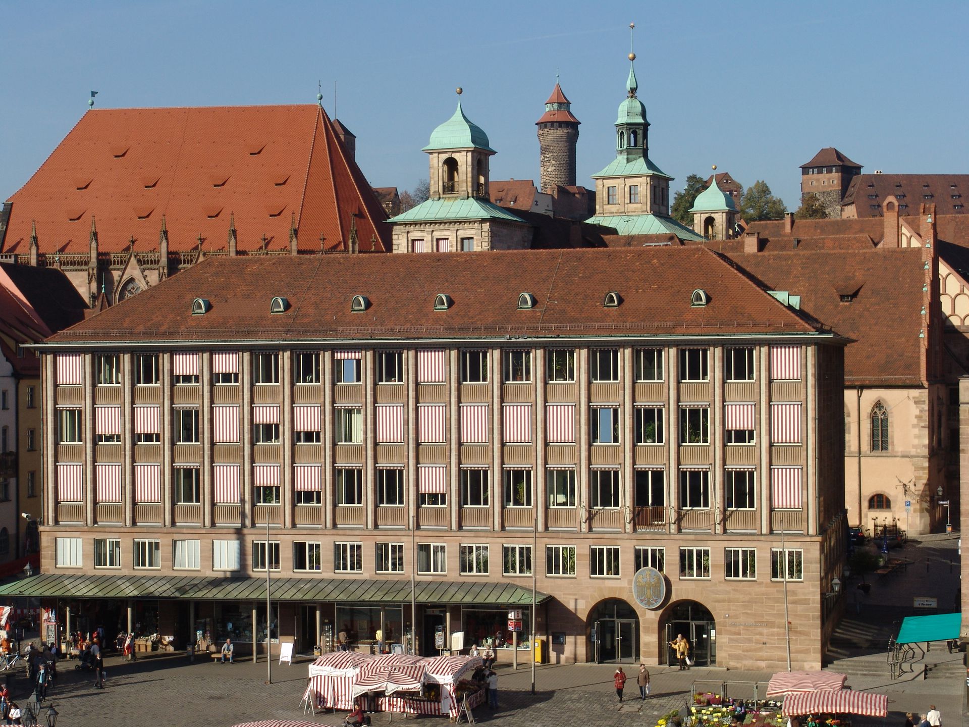 Neues Rathaus am Hauptmarkt | Kunstwerk | virtuelles Museum Nürnberger ...